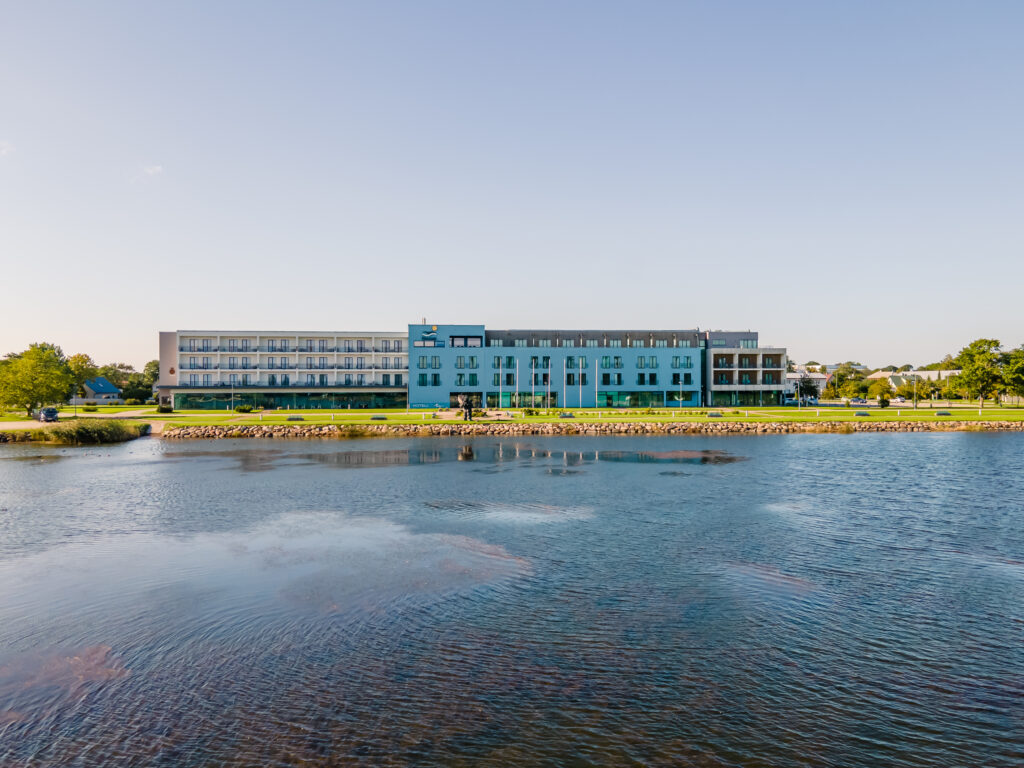 CONTACT - Meri Hotel